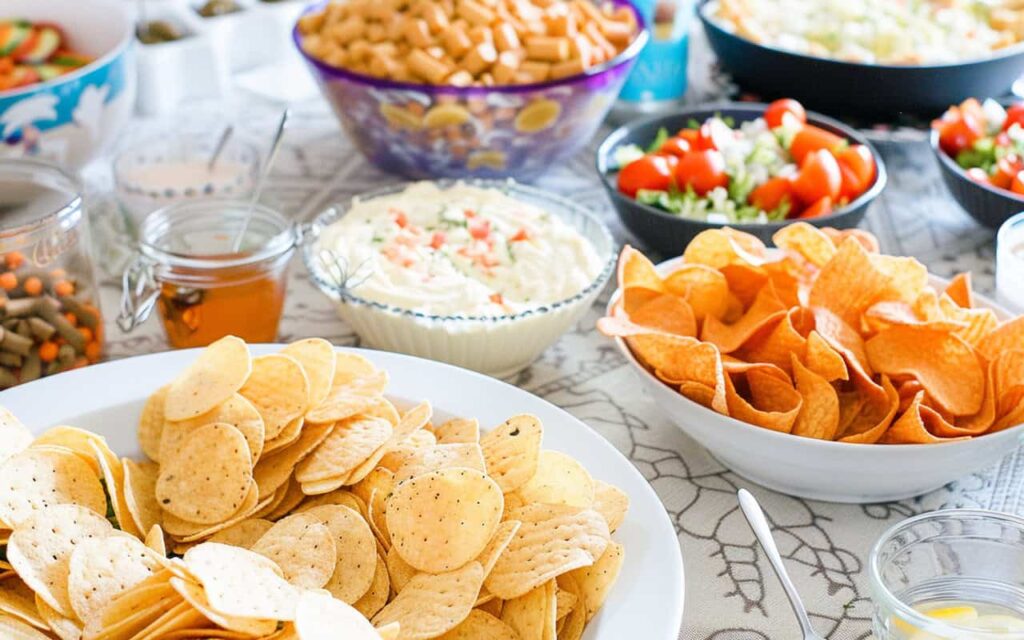70+ Cheap Party Foods To Buy When You're Broke