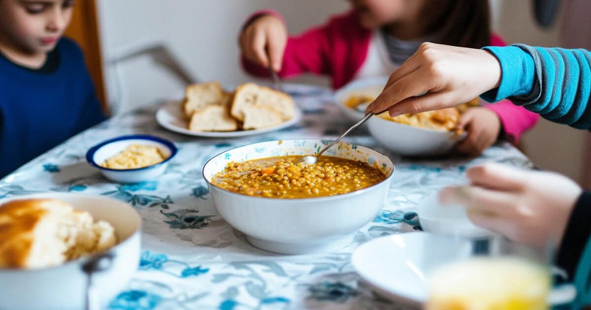 50+ Extreme Poverty Meals & Dinners for a Tight Budget